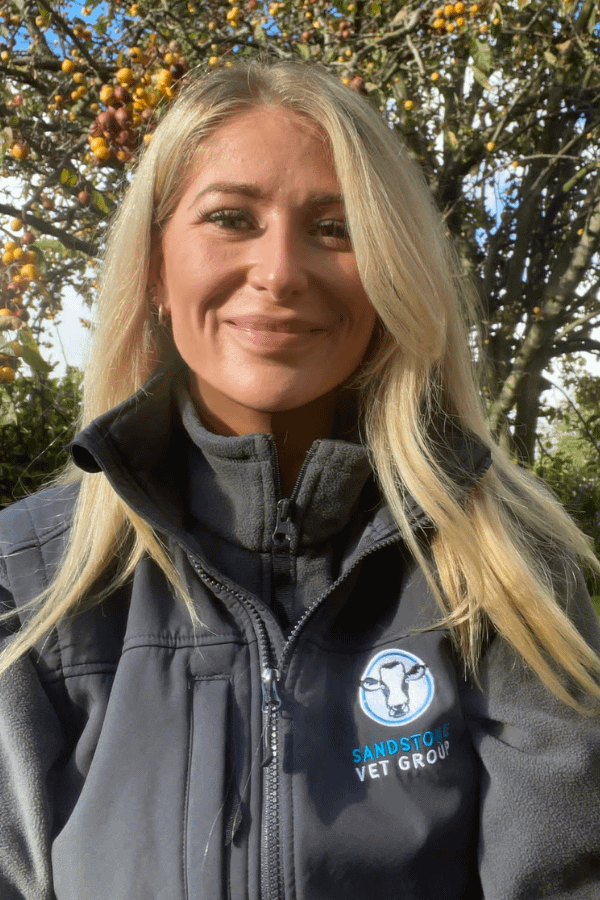 Amy Scott - TB Tester - Sandstone Vet Group
